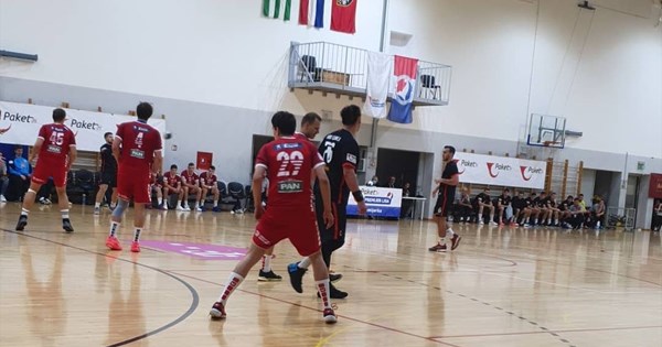 Rutinska pobjeda u Dubrovniku: Čakarić predvodio napad, Purić odradio ... Rutinska pobjeda u Dubrovniku: Čakarić predvodio napad, Purić odradio ...