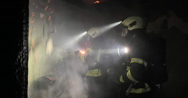 Vatrogasci Pokupskog noćas gasili požar objekta u Šestak Brdu | VG danas